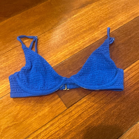 Hollister | Swim | Royal Blue Underwire Bikini Top | Poshmark